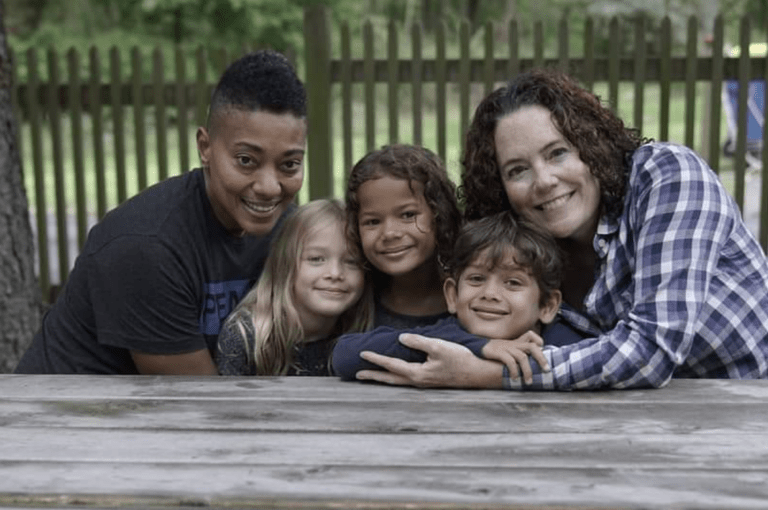 How will Whitney Houston's Relationship With Robyn Crawford be ...